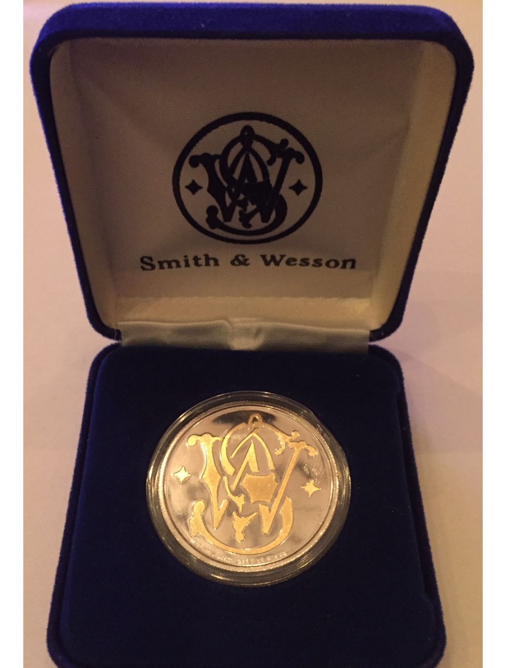 Smith & Wesson Silver .999 5 1 Oz. Collectors Coin